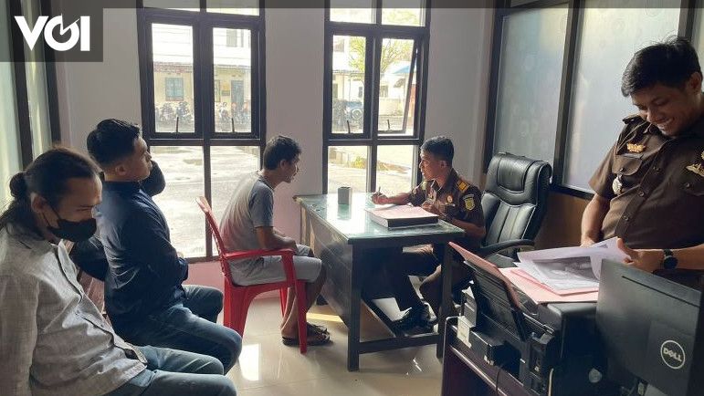 Tersangka Kasus Tambang Batu Gamping Ilegal Di Konawe Diserahkan Ke