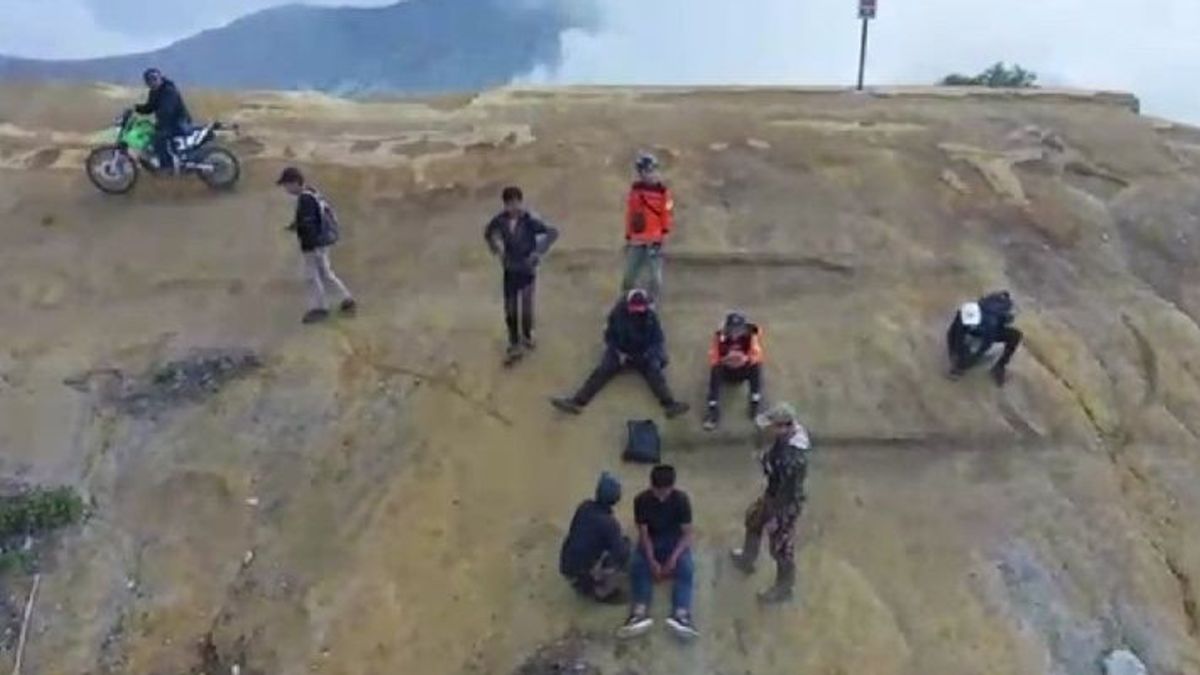 Pendaki yang Hilang di TWA Kawah Ijen Ditemukan Selamat
