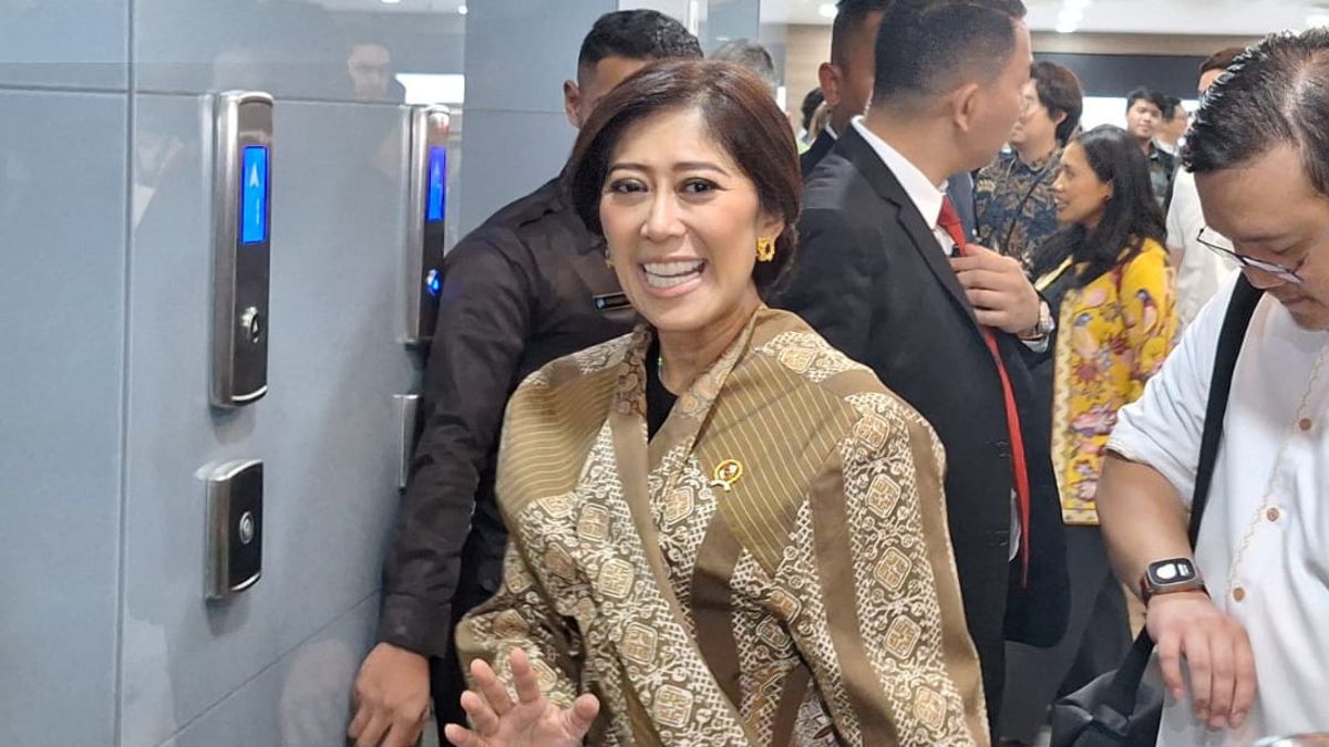 Regarding Age Restrictions, Meutya Hafid: PSE Violating Will Be Sanctioned