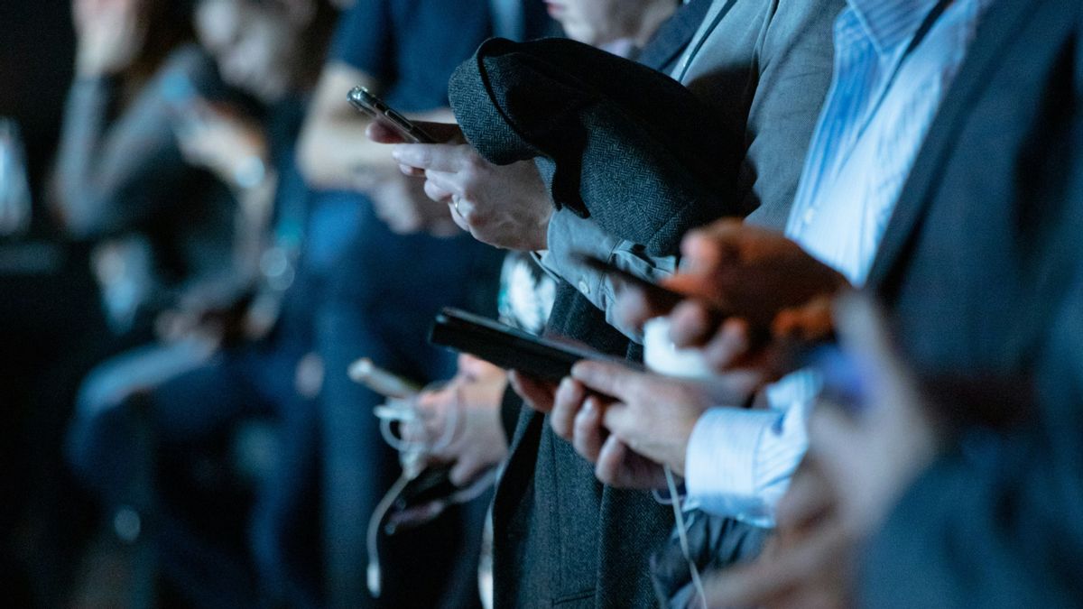 Maintaining Privacy in Public Spaces: The Importance of Empathy and ...
