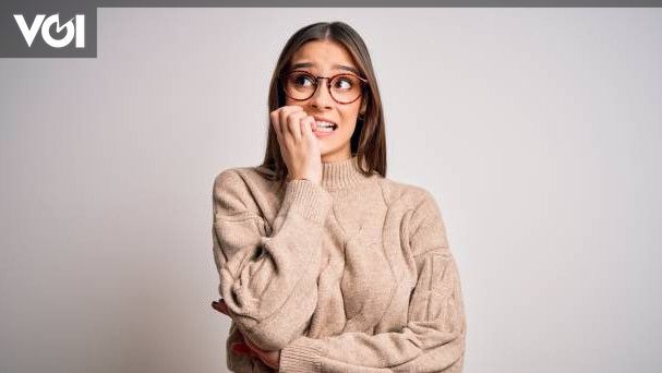 Getting To Know Dermatophagia, The Habit Of Bitting The Skin To Get Rid ...