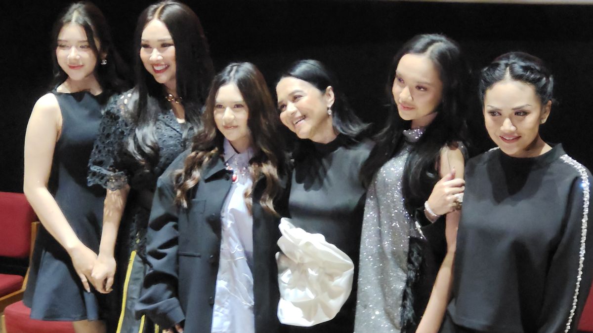 Super Diva Concert Wants To Show Stunning Visuals With A 360 Degree Stage