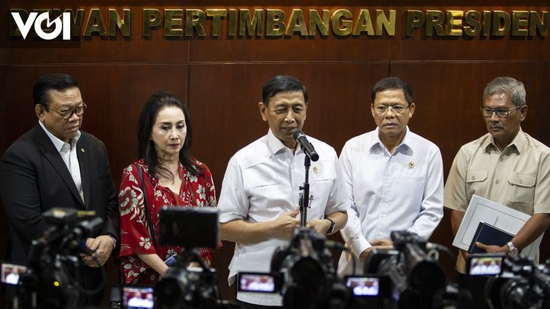 Sambangi PPP, Wiranto Serahkan Nama Eks Politikus Hanura Jadi Caleg ... Sambangi PPP, Wiranto Serahkan Nama Eks Politikus Hanura Jadi Caleg ...