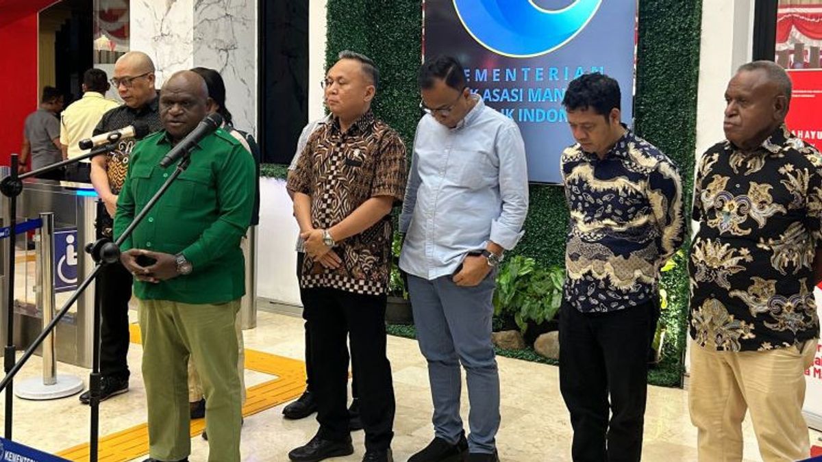 Minister Of Human Rights Asks Officials To Distinguish Protesters And Riots